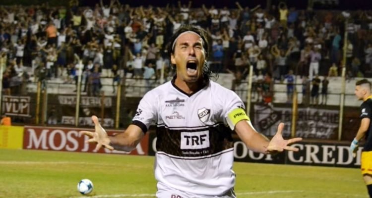 No sigue Daniel Vega en el Calamar – Interior Futbolero