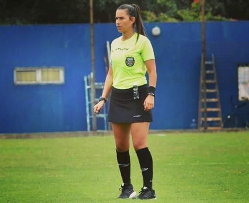 Carla López – Interior Futbolero